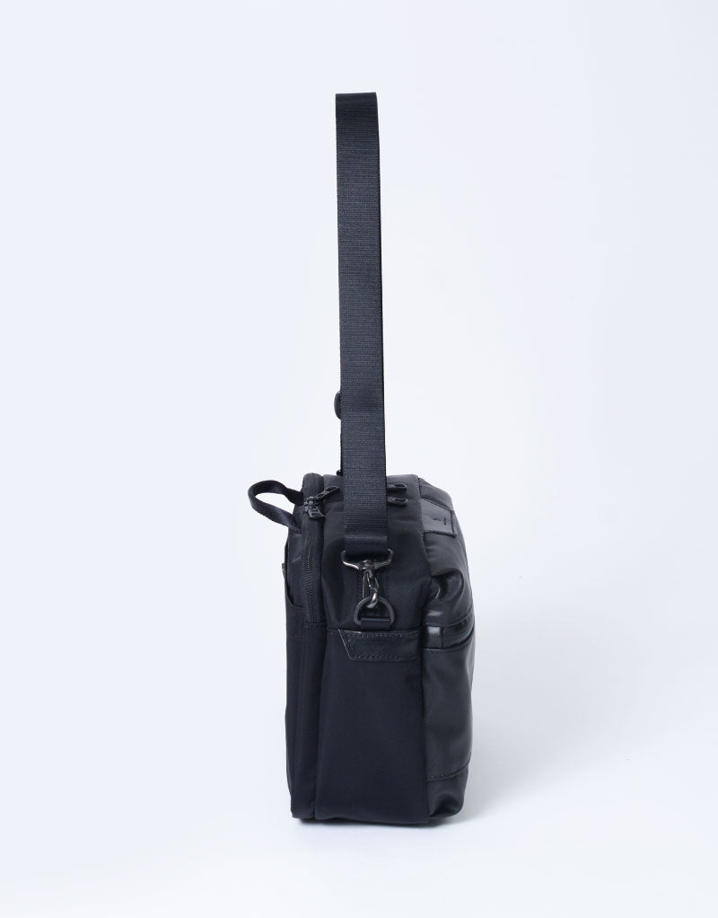 Progress Coating ver. ショルダーバッグ/二層 M No.02407-sc ｜master-piece | マスターピース公式サイト